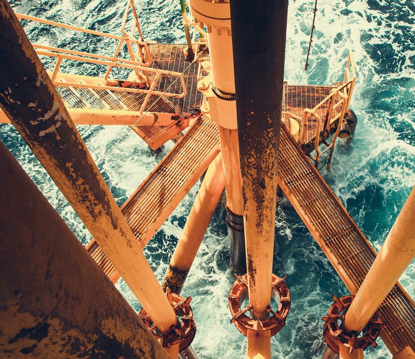 offshore-drill-yellow-oil-and-gas-wave-sea-production-petroleum ...